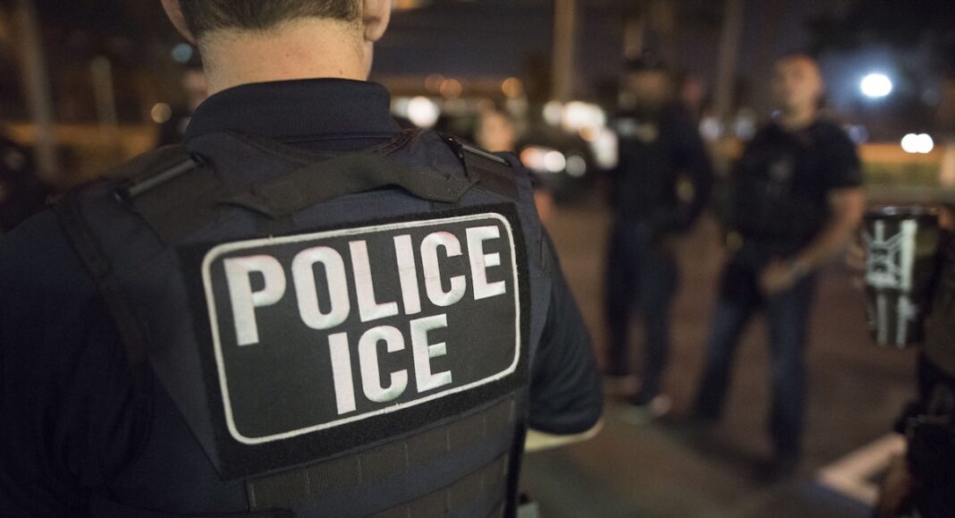 A Guide to Surviving ‘La Migra’ | ACoM